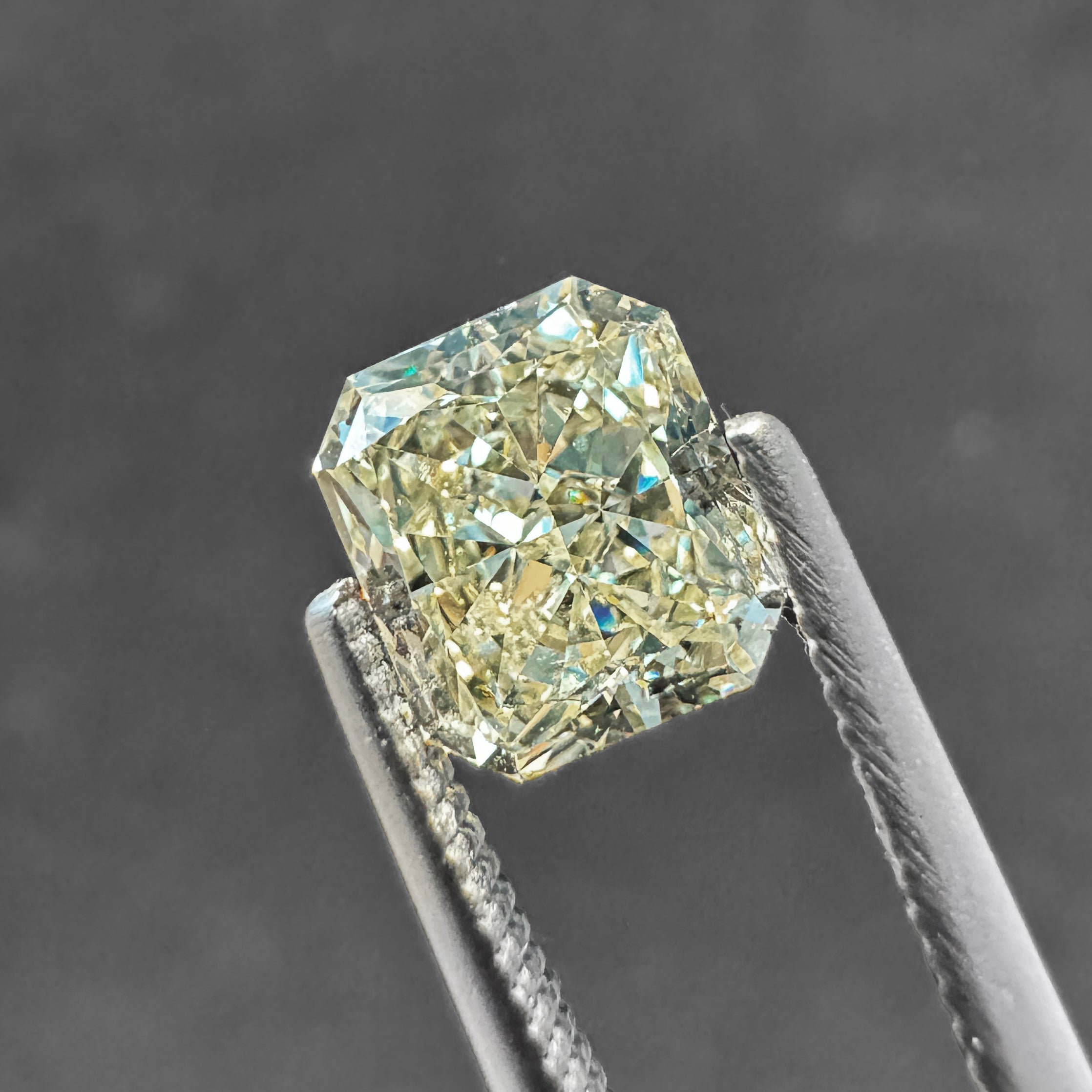 2.03 Radiant Diamond – House of Diamonds Hawaii